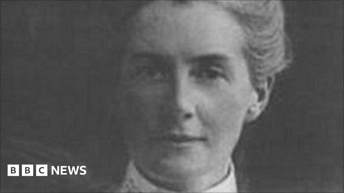 WW1 nurse Edith Cavell to feature on new £5 coin - BBC News