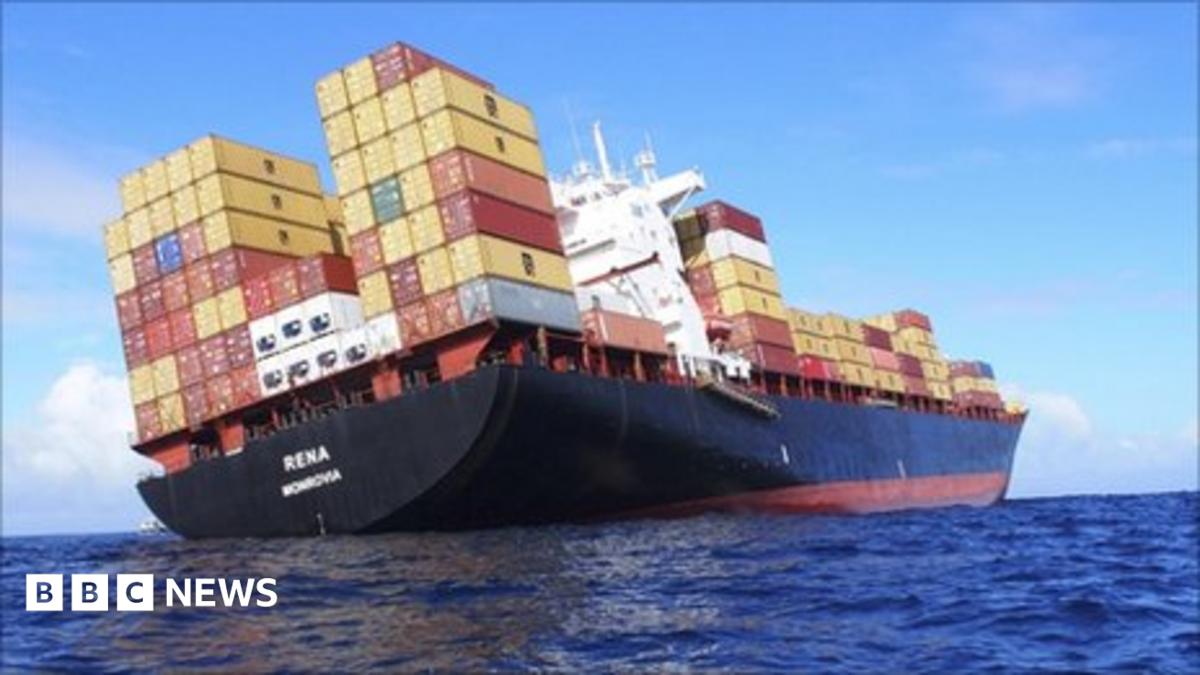 Container ship stranded off New Zealand leaking oil - BBC News