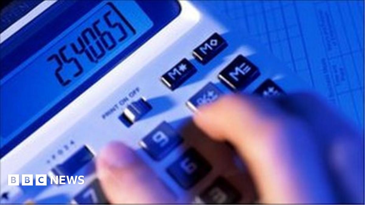 Isle of Man personal tax returns deadline - BBC News