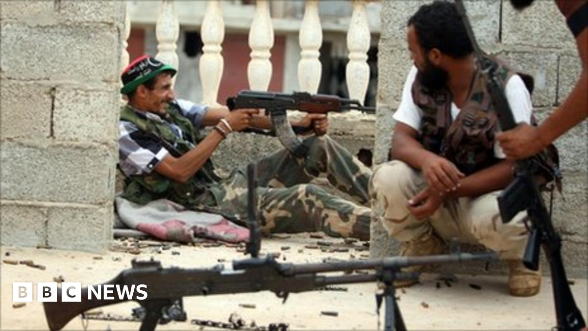 Libya NTC forces take most of Gaddafi stronghold Sirte - BBC News