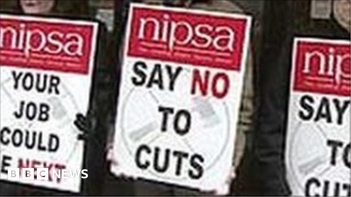 Northern Ireland Nipsa members to vote on strike action - BBC News
