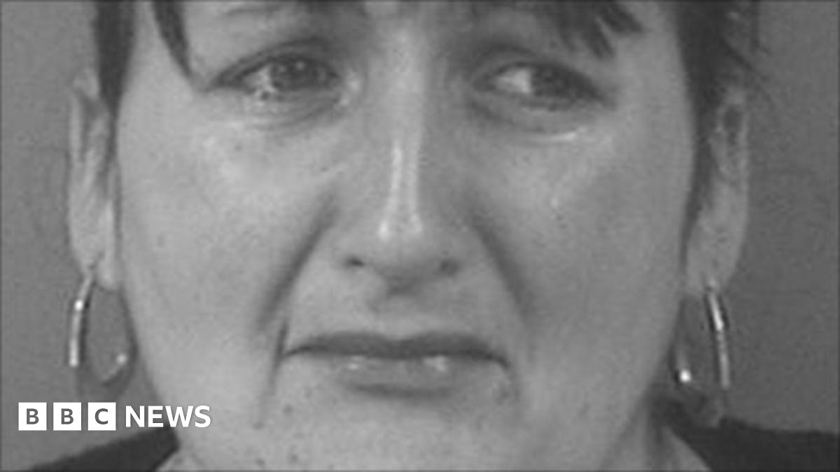 Anger over release of Portsmouth paedophile Tracy Lyons - BBC News