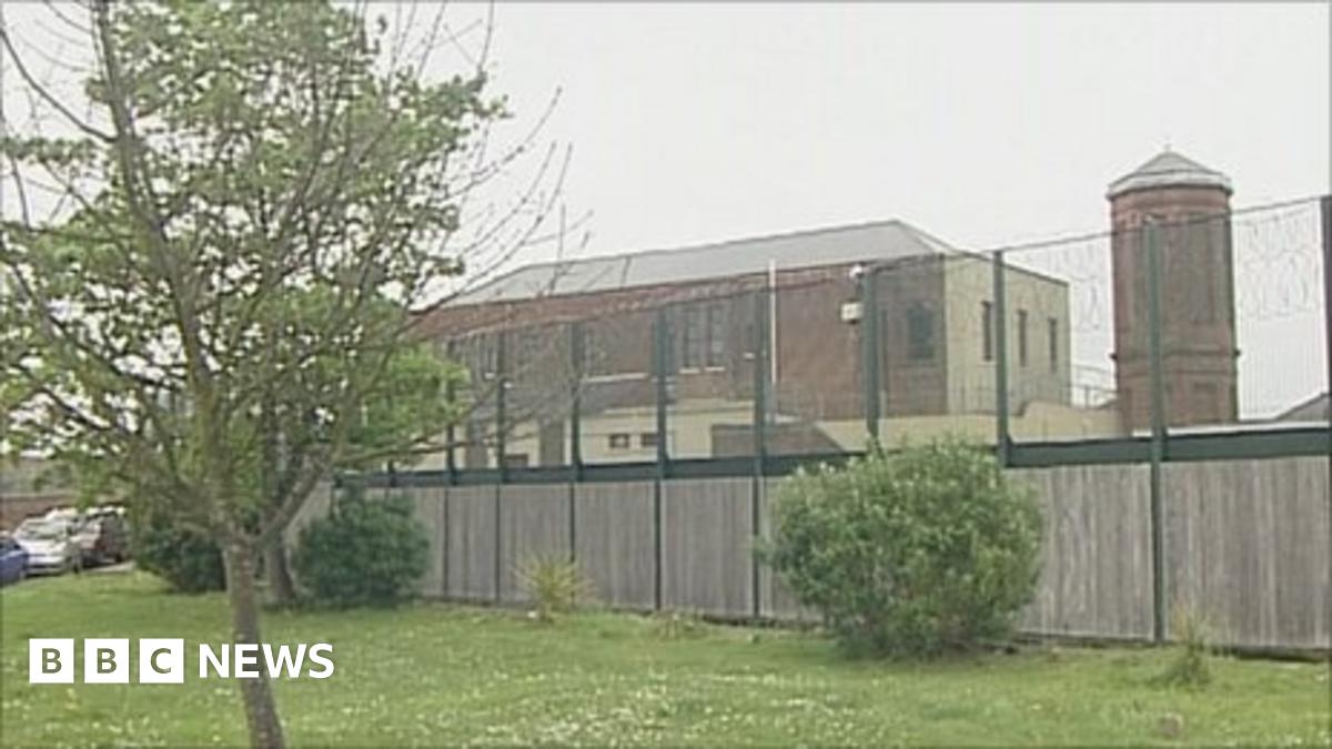 Haslar immigration centre 'improving' - BBC News