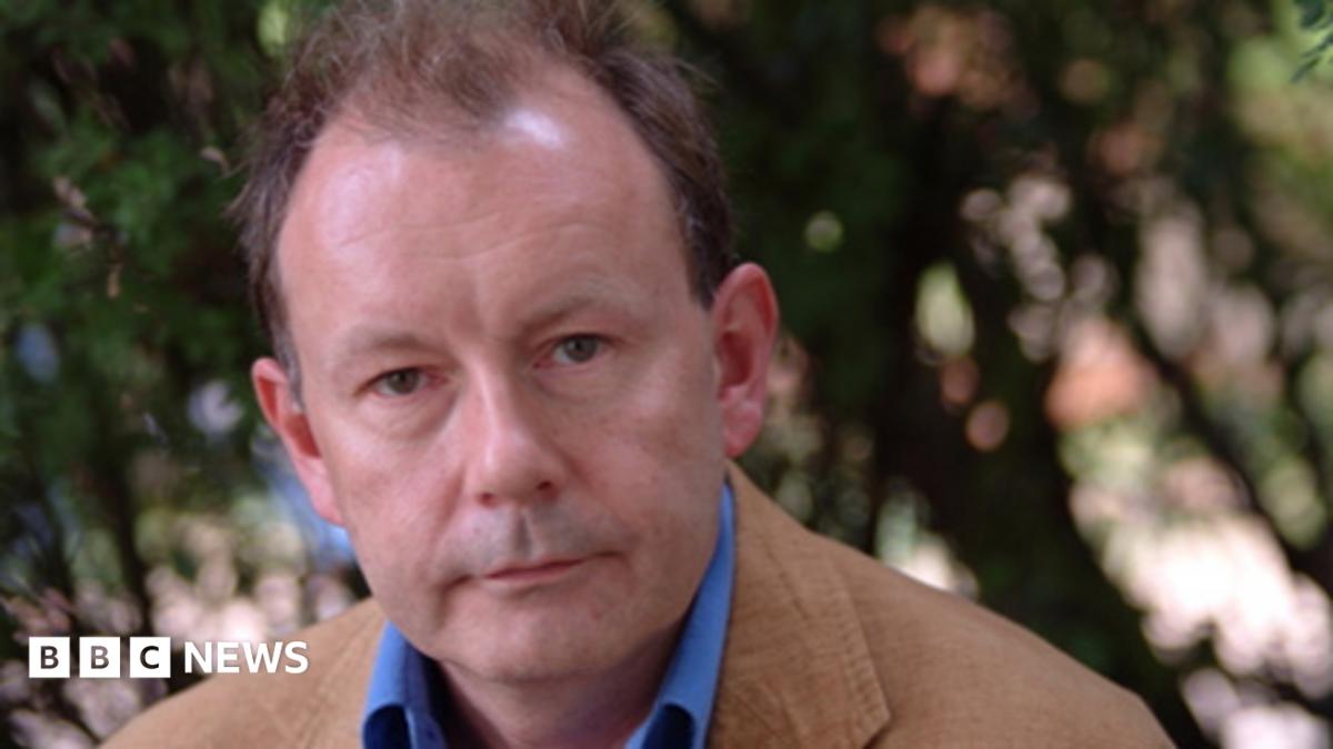 Michael Boyd to leave Shakespeare Company - BBC News