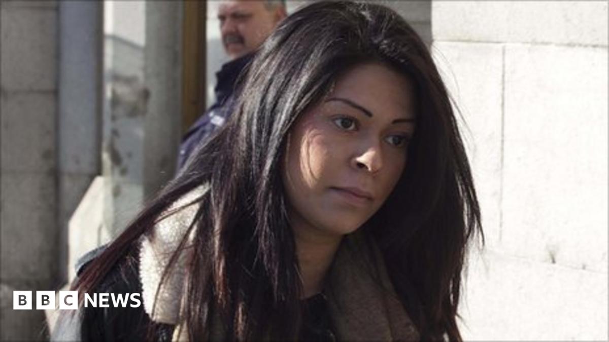 YouTube wrong way crash driver Shazida Begum banned - BBC News