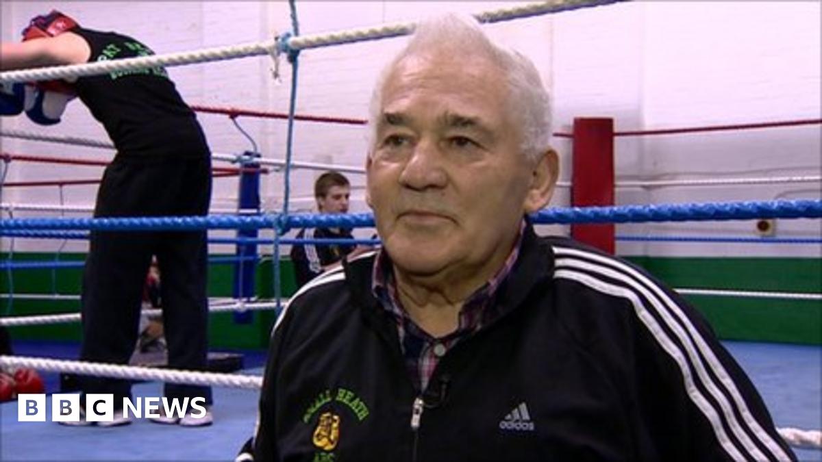 Small Heath boxing club has more members after BBC award - BBC News