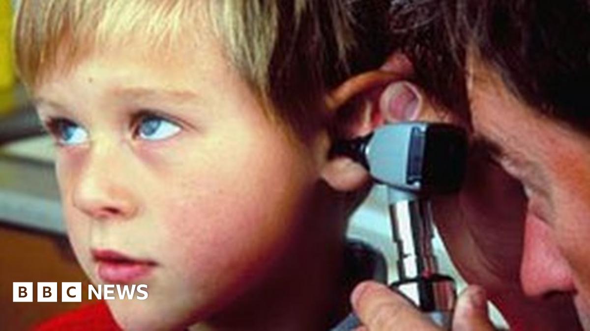 'Glue ear' treatment could see 'end to grommet surgery' - BBC News