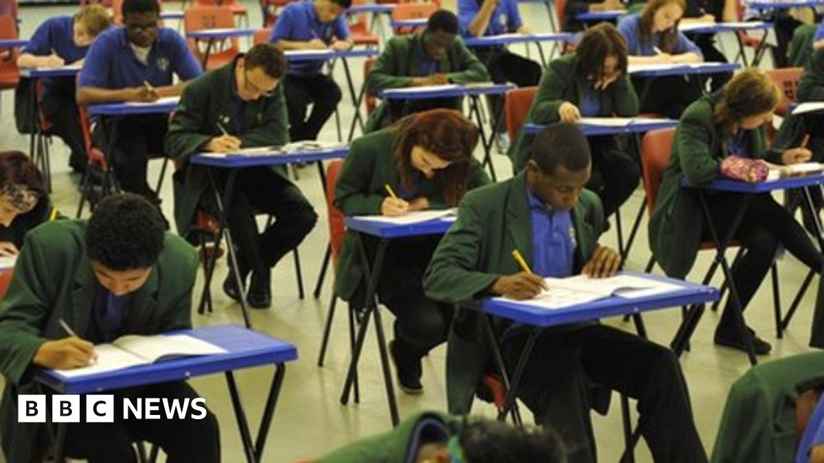Yorkshire and Humber GCSE results England's worst - BBC News