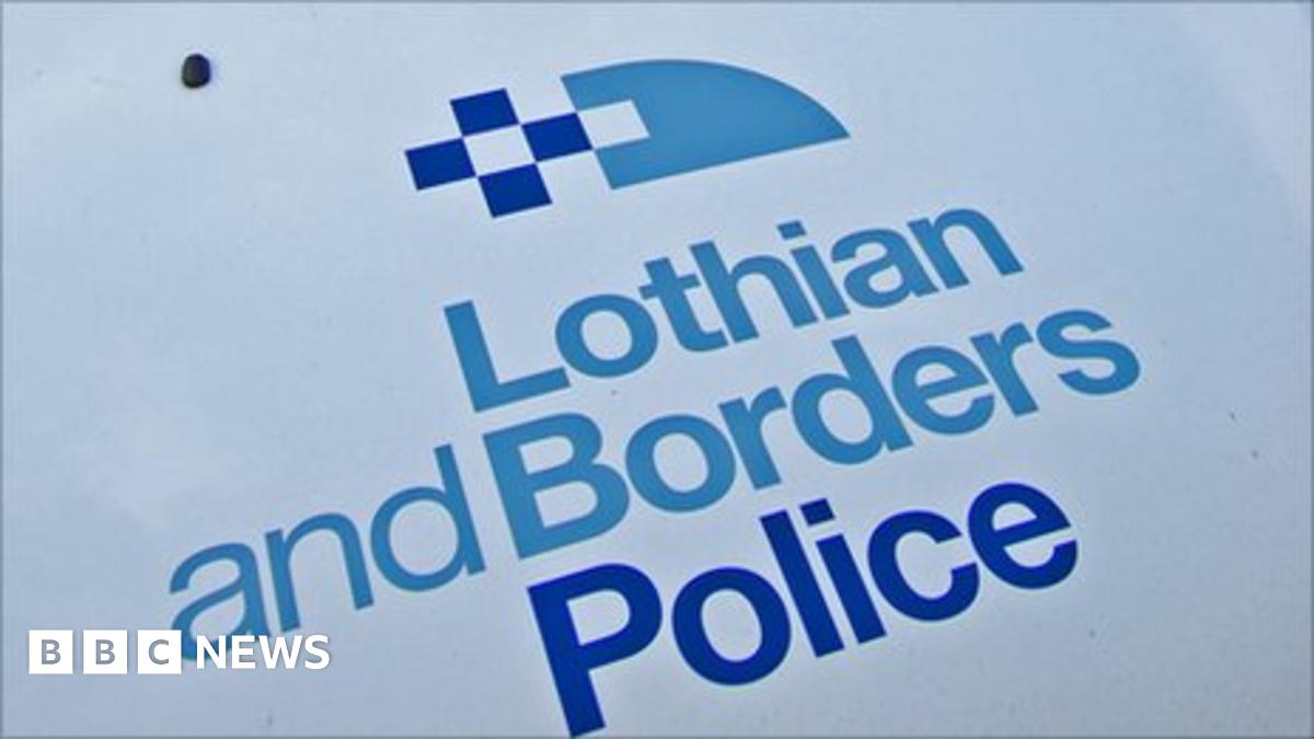 Scottish Borders police station closure plan fears - BBC News