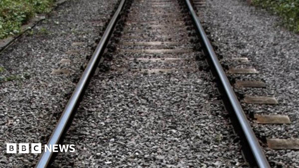 Funding blow for Portishead to Bristol rail link - BBC News