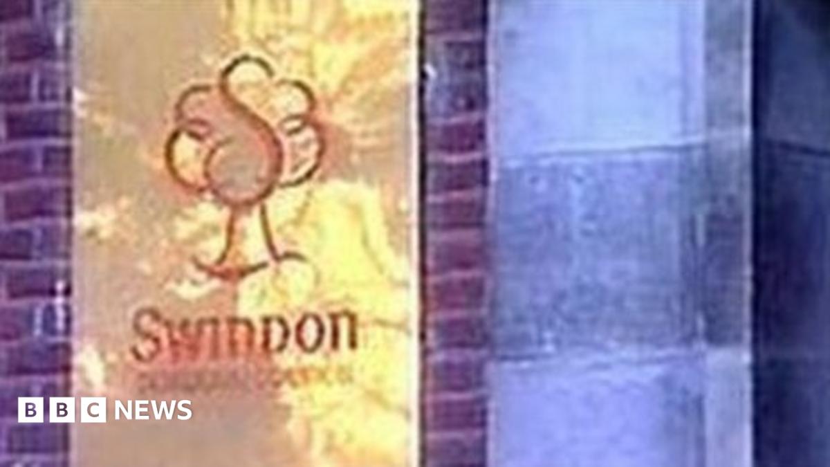 Swindon Labour group slams borough council's £80m debt - BBC News
