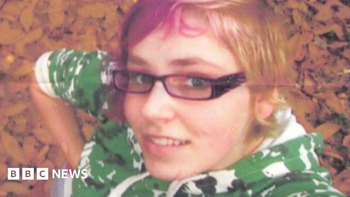 Missing Surrey woman found after extensive search - BBC News