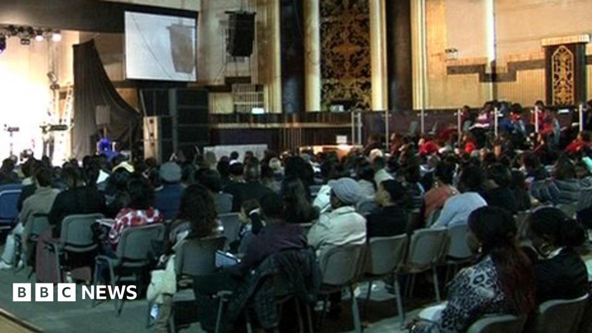 Oxford's Regal nightclub becomes a church - BBC News