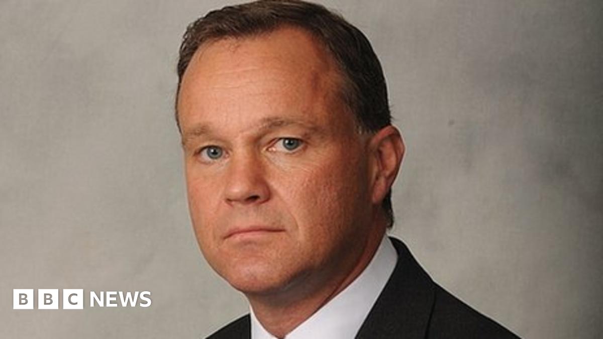 Mark Simmonds to raise immigration with Eric Pickles - BBC News