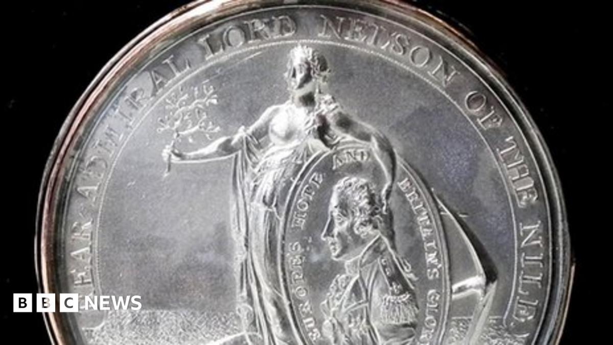Nelson's HMS Victory medal sells for £9,000 at auction - BBC News