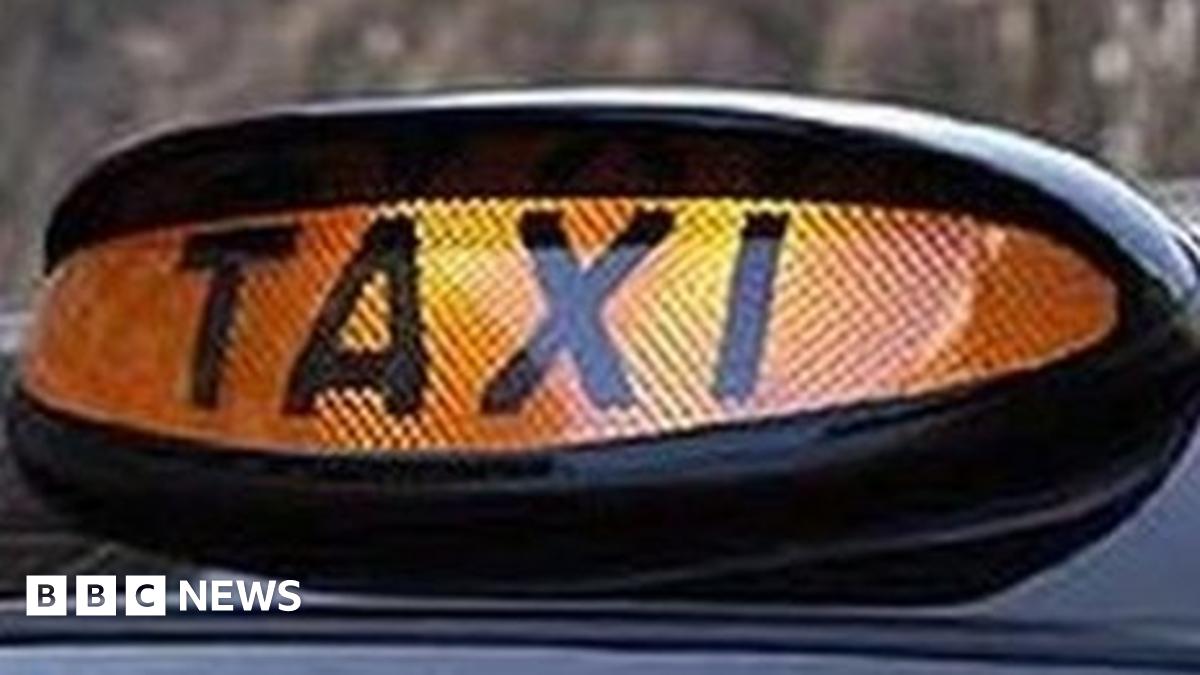 Derby taxis tested by police fail safety checks - BBC News