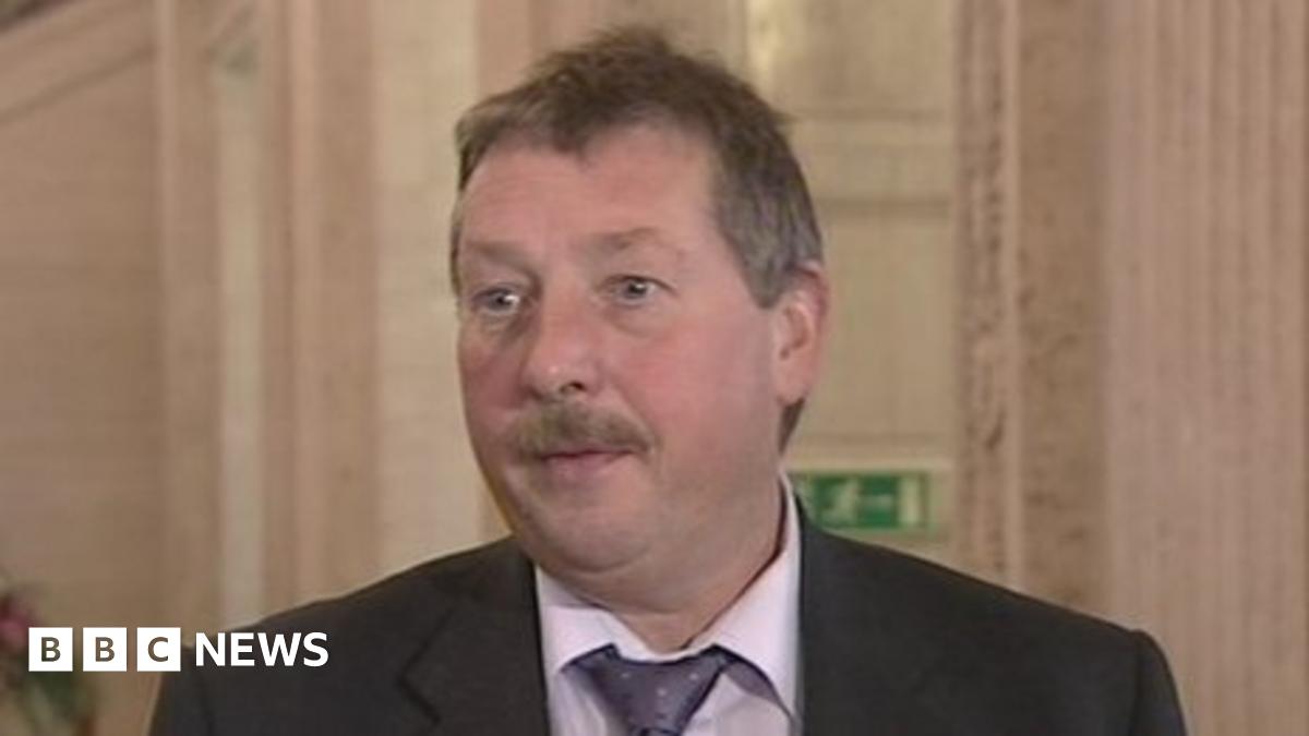 Sammy Wilson not worried by potential eurozone break-up - BBC News