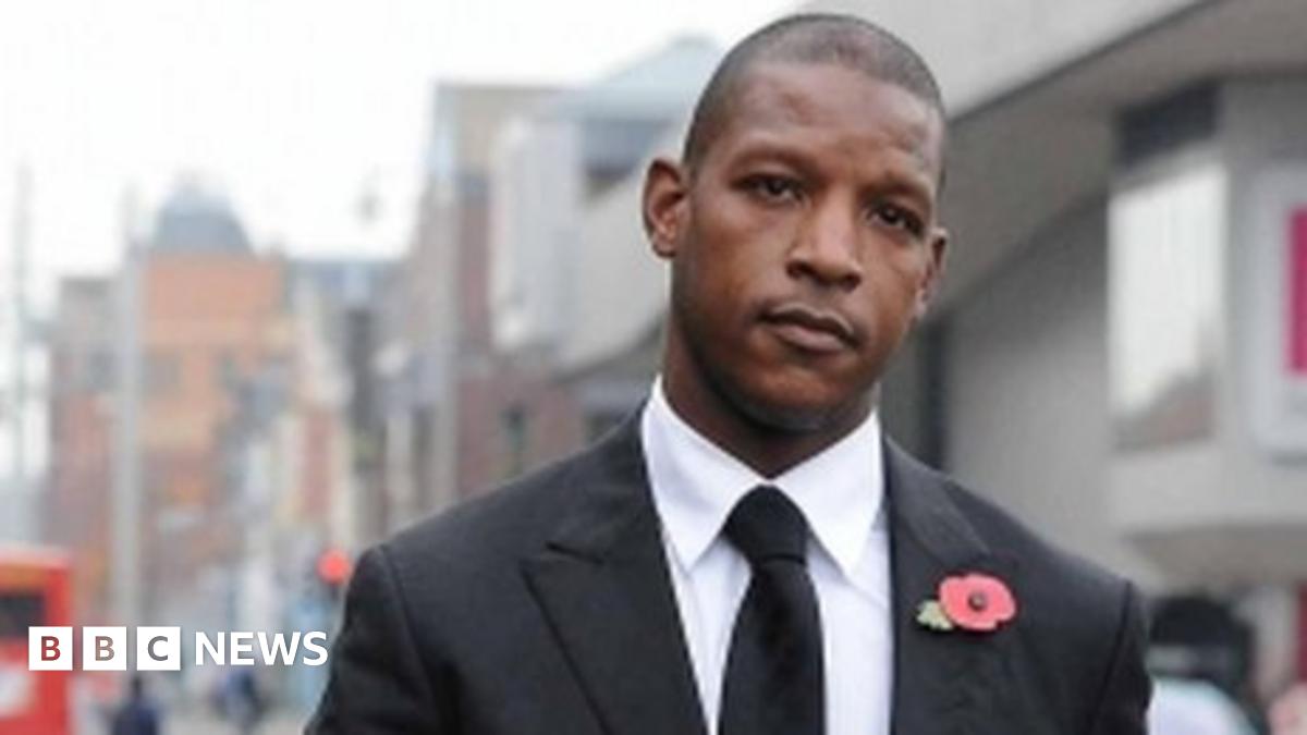Sunderland's Titus Bramble 'assaulted woman in taxi' - BBC News