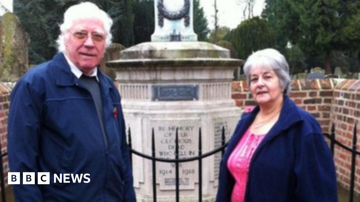 Accurate roll of honour for Wheathampstead war dead - BBC News