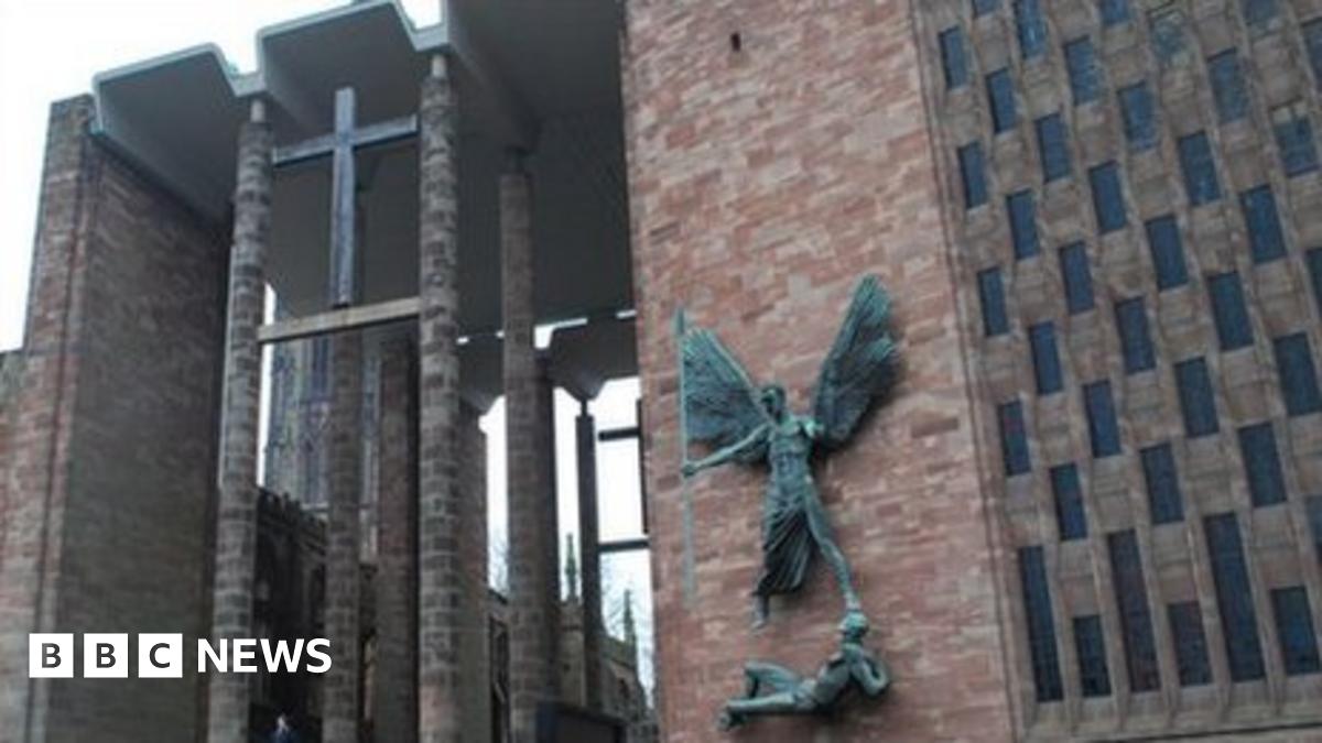 Coventry Cathedral architect in Royal Mail stamp set - BBC News