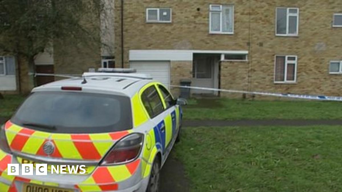 Man remanded in Reading murder case - BBC News