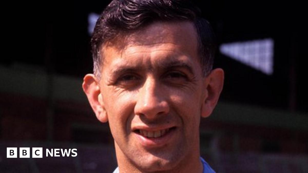 Burnley's farewell to Clarets hero Jimmy Adamson - BBC News