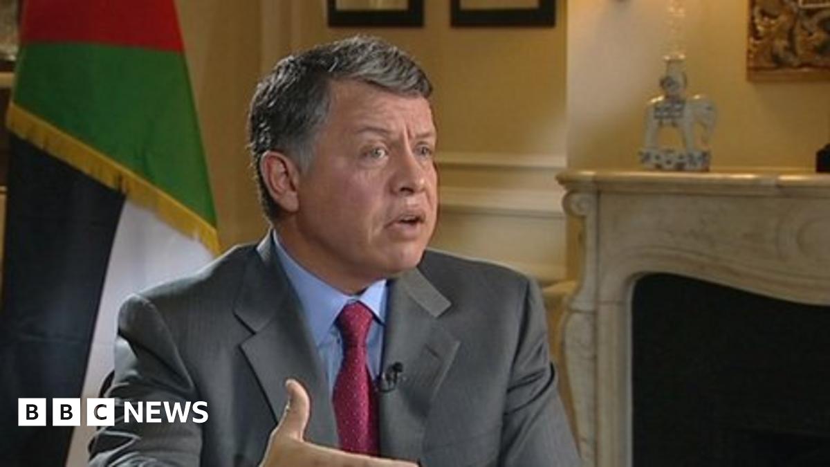 Jordan's king calls on Syria's Assad to step down - BBC News
