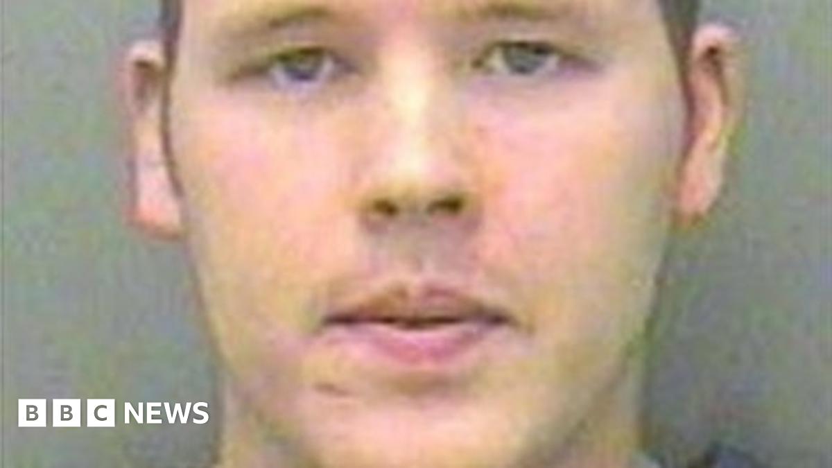 Blackburn car park murderer Ryan Livesey life sentence - BBC News