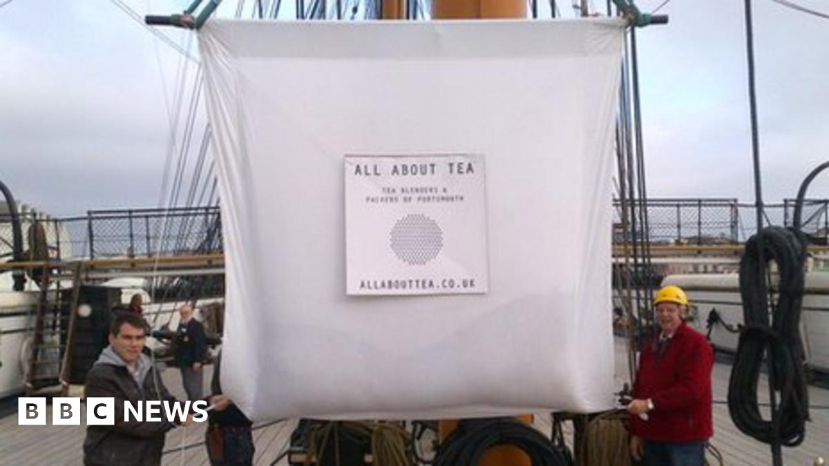 HMS Warrior giant tea-bag breaks world record - BBC News