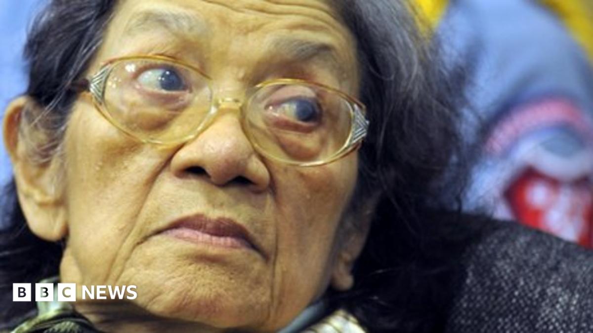 Khmer Rouge leader Ieng Thirith 'unfit for trial' - BBC News