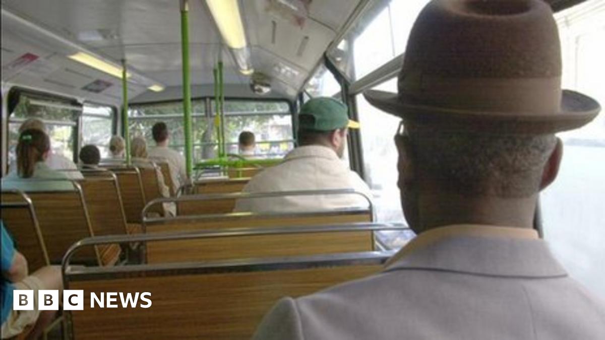 South Yorkshire bus drivers stage fourth 24-hour strike - BBC News