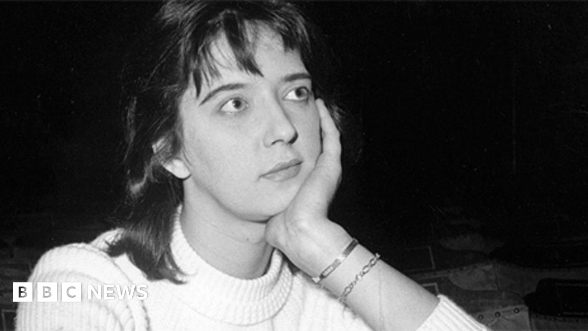Taste of Honey Playwright Shelagh Delaney dies at 71 - BBC News