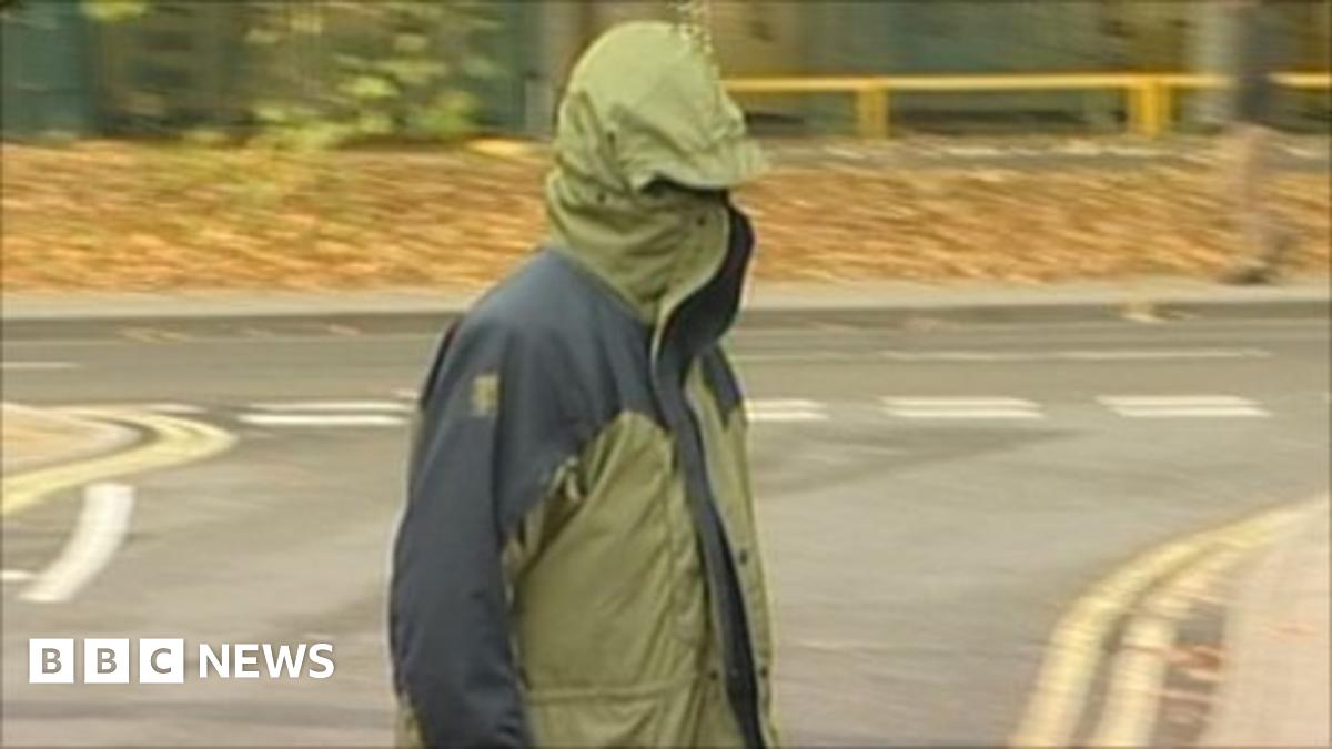 Detective charged with Nottingham rape appears in court - BBC News