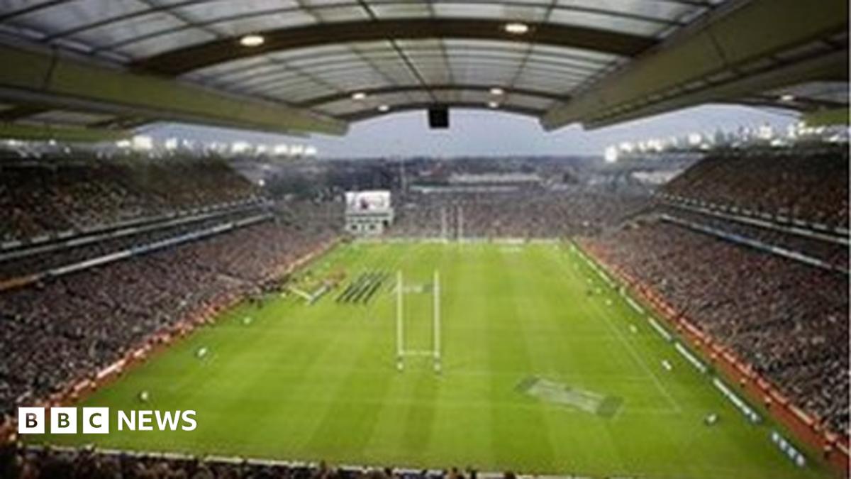Changing face of PSNI and GAA relationship - BBC News