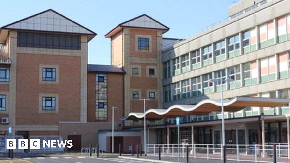 Portsmouth health centre fully open soon - BBC News