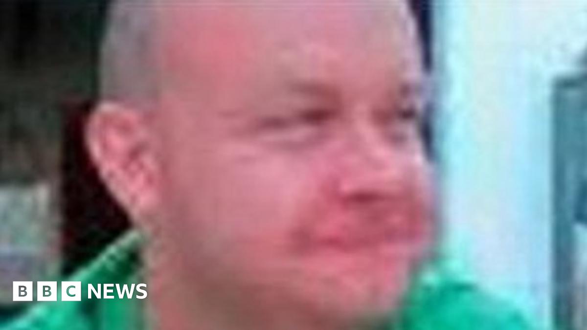 Girl abuse nurse Barry McCluskey has sentence cut on appeal - BBC News