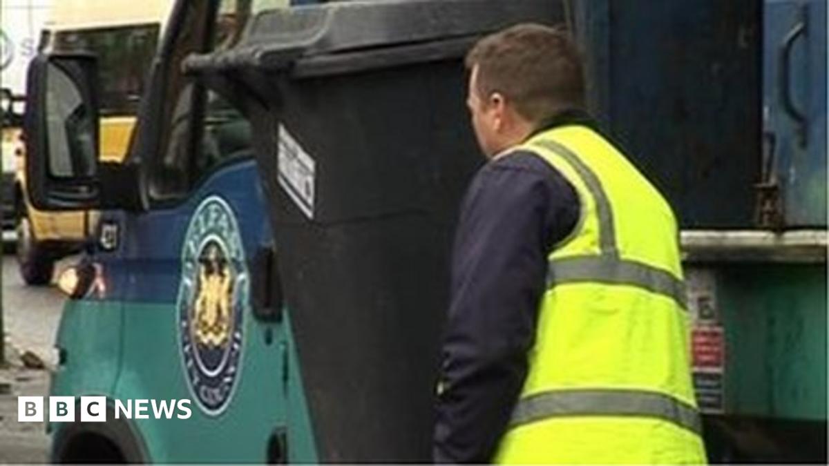 Belfast bin-men paid extra to clear up strike backlog - BBC News