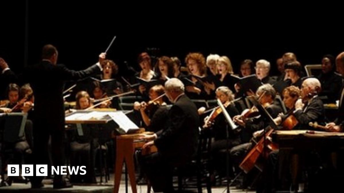 New York City Opera: 'Death knell' warning on lock-out - BBC News