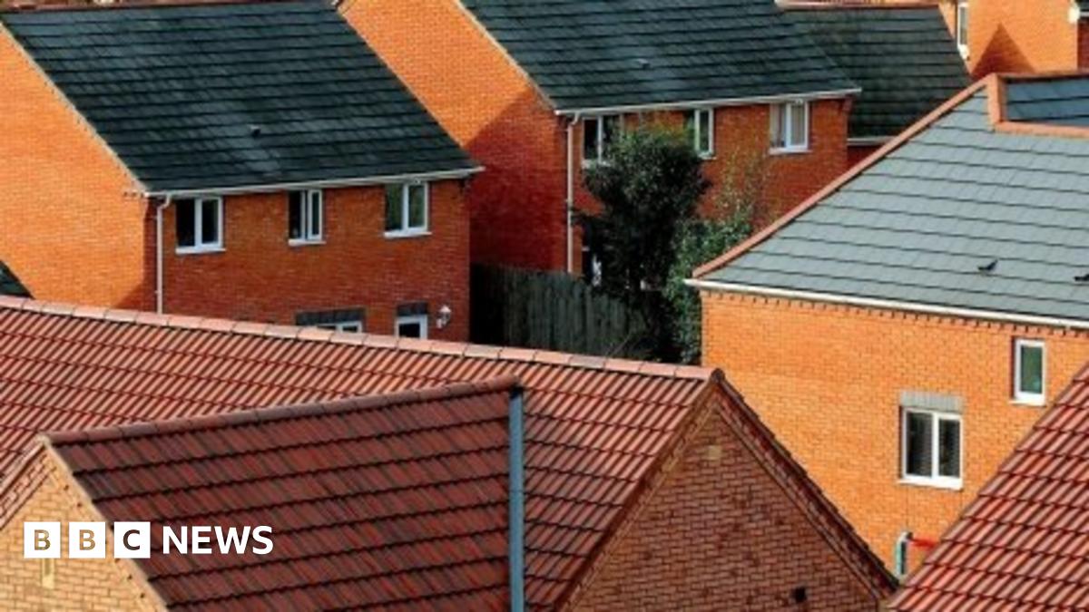 Wembdon second stage housing inquiry resumes - BBC News