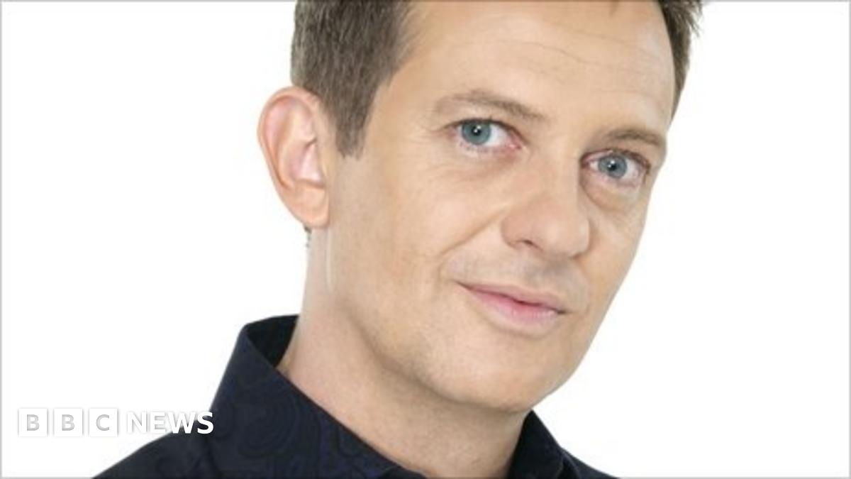 Matthew Wright apologises for comments on Lewis murder - BBC News