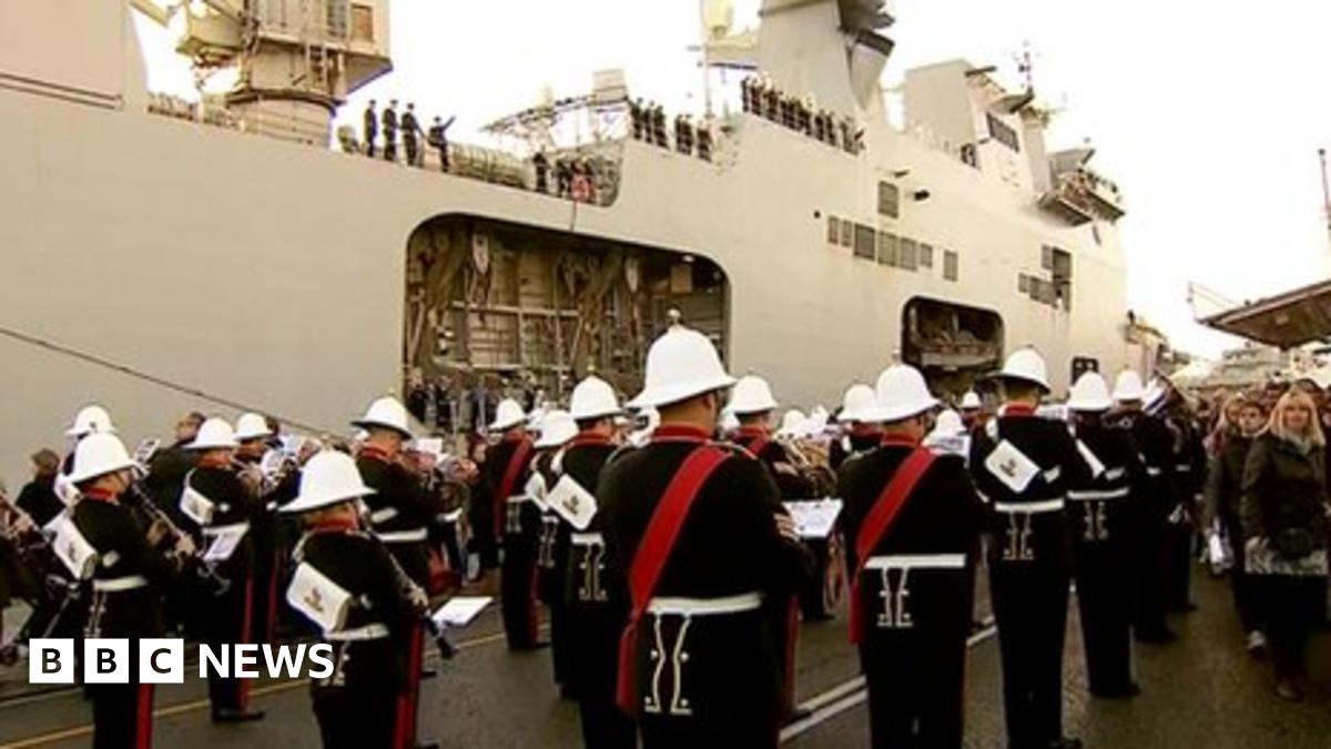 Welcome for 'Carey's crew' as HMS Ocean returns to Plymouth - BBC News