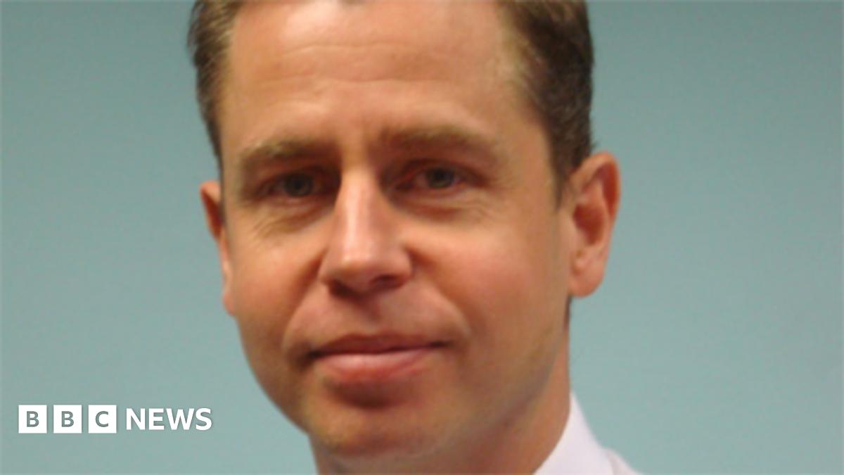 Supt James Tozer named new Shropshire police commander - BBC News