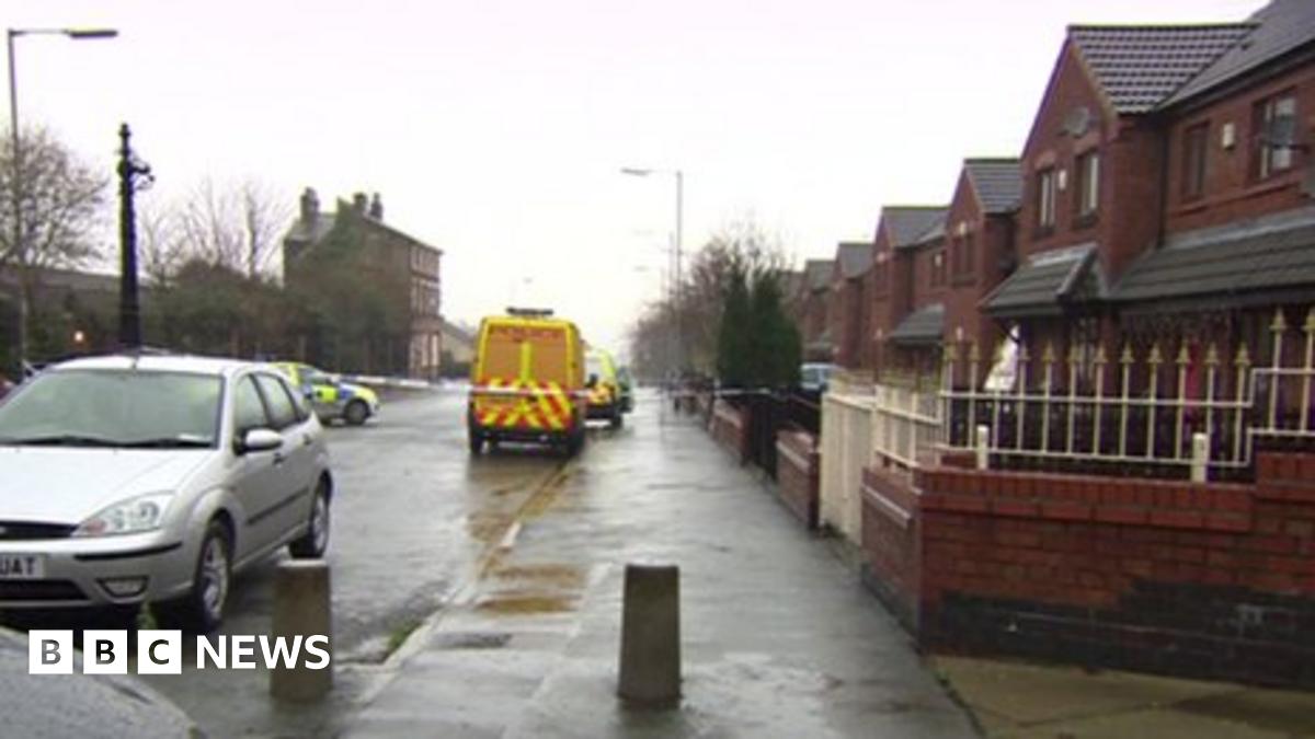 Liverpool stabbing: Man in court for murder of woman, 19 - BBC News