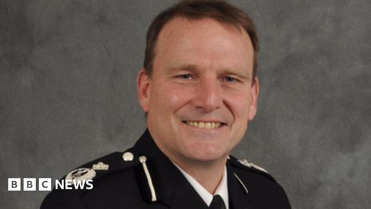 Nottinghamshire Police Federation criticises Coppers TV show - BBC News