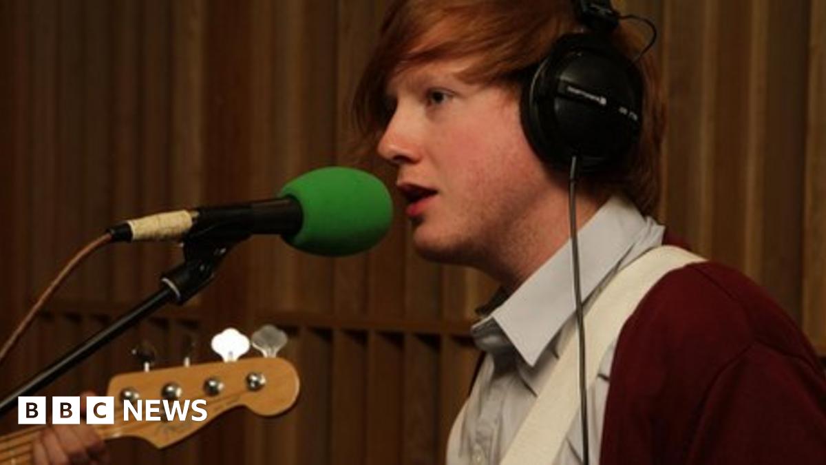 Two Door Cinema Club announce new album Beacon - BBC News