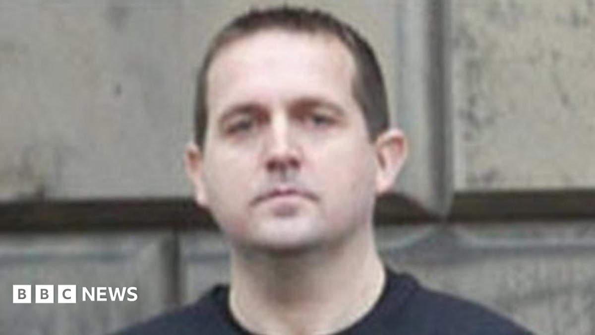 Killer William Gage loses legal bid to overturn conviction - BBC News