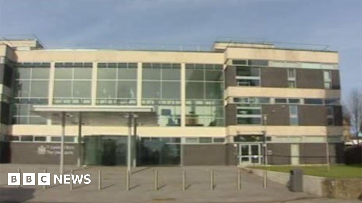 Mold courts custody suite closed for 12-week revamp - BBC News