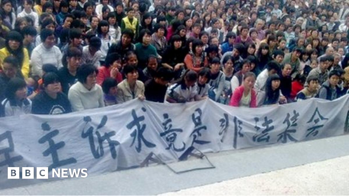 China protest in Guangdong's Wukan 'vanishes from web' - BBC News