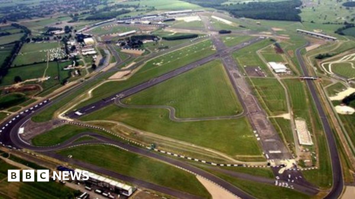 Silverstone plan approved with promise of 8,500 jobs - BBC News