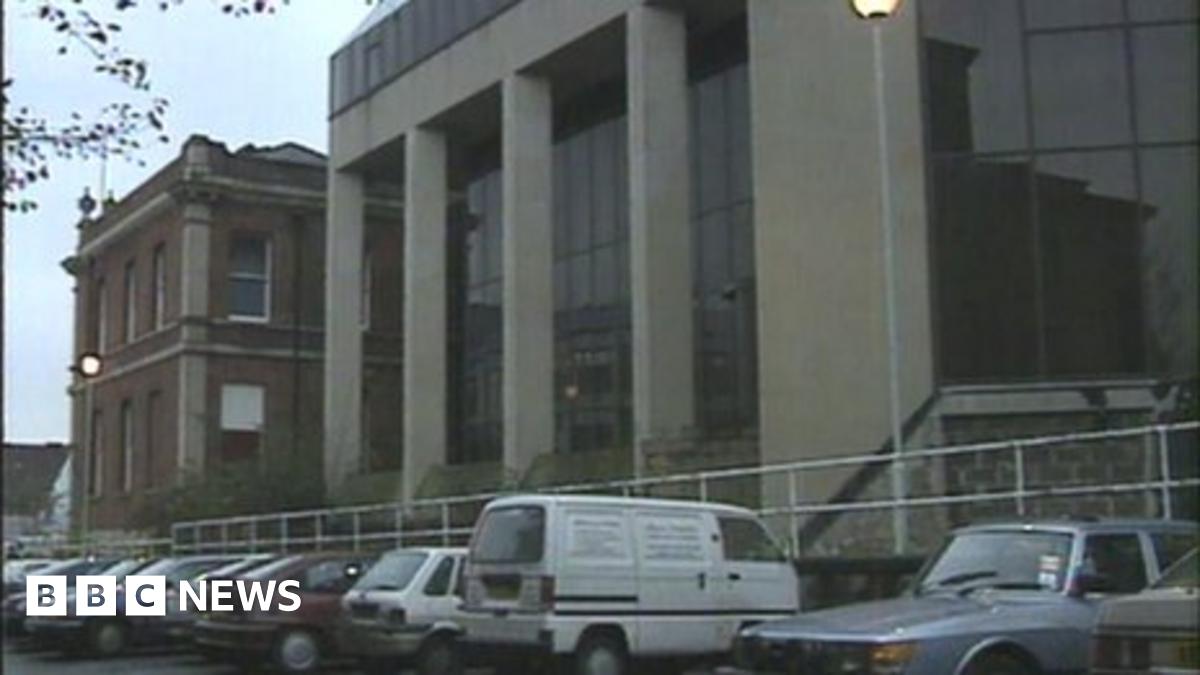 Casino plan for Sheffield NUM building wins support - BBC News